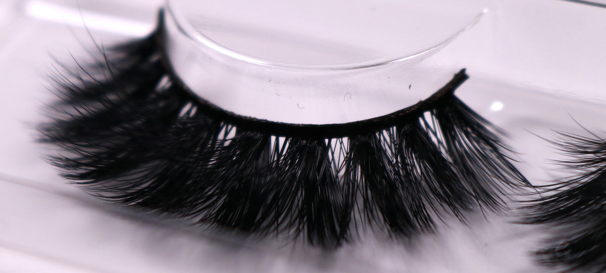 Faux Mink Lashes "Exotic" | xoBeauty By Shaaanxo