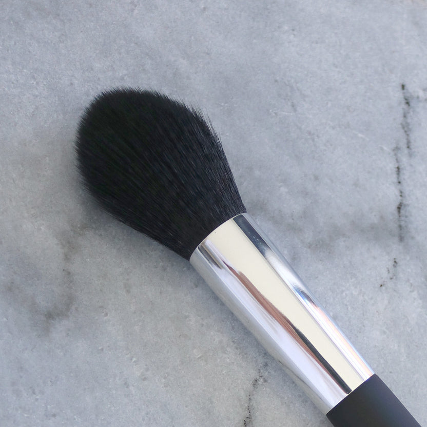 Powder Tulip Brush | xoBeauty By Shaaanxo